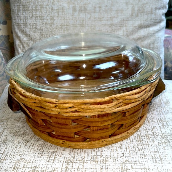 Pyrex | Dining | Vintage Pyrex Brand Corning Ware Bowl Basket Holder ...
